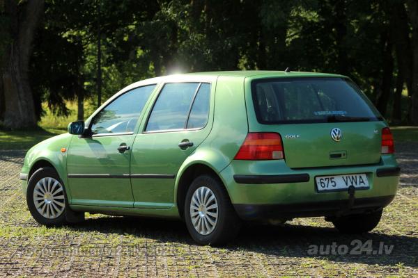 Volkswagen Golf 1998 Tartu, ar dzinēja tilpumu 1.60 L un nobraukumu 286 tūkst. km par 999 €, foto 4 vietnē AUTOMOTO.COM.LV