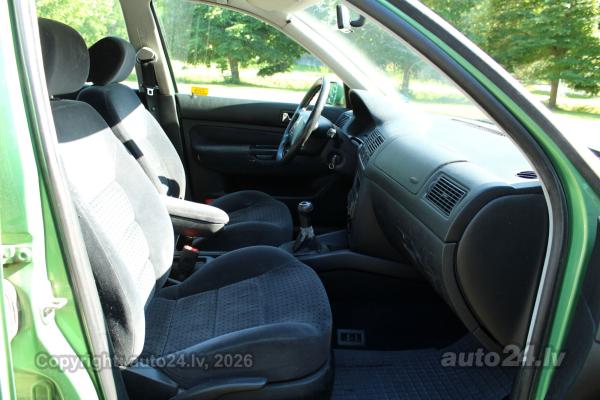 Volkswagen Golf 1998 Tartu, ar dzinēja tilpumu 1.60 L un nobraukumu 286 tūkst. km par 999 €, foto 6 vietnē AUTOMOTO.COM.LV