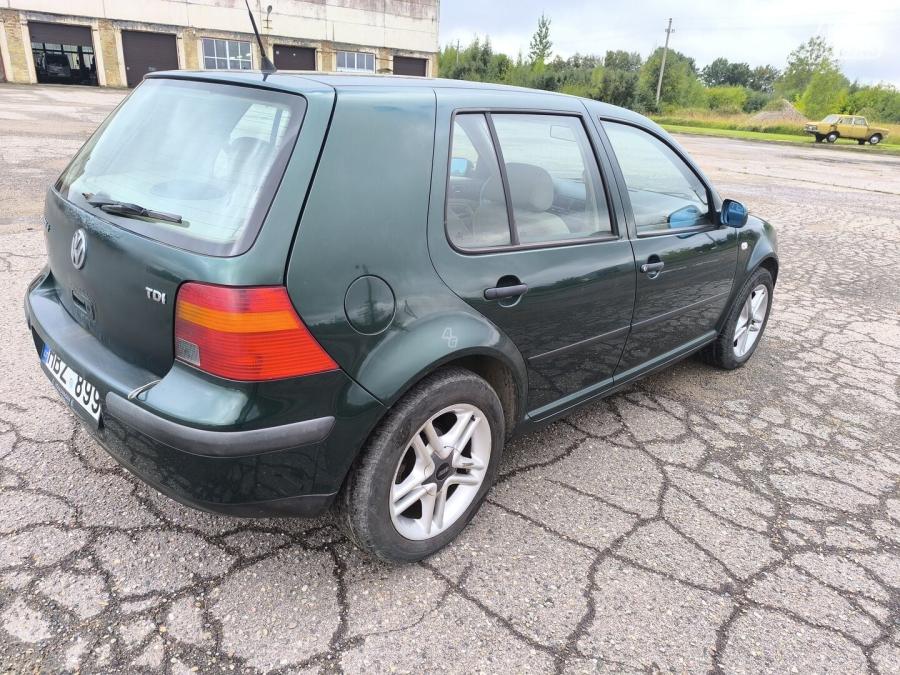 Volkswagen Golf 1998 Kelmė, ar dzinēja tilpumu 1.90 L un nobraukumu 380 tūkst. km par 950 €, foto 5 vietnē AUTOMOTO.COM.LV