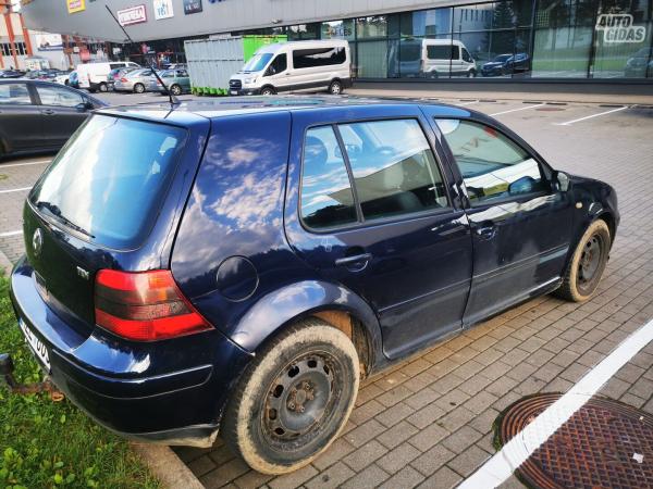Volkswagen Golf 1998 in Visaginas, with an engine capacity of 1.90 L and mileage of 335 thousand km for 880 €, photo 6 on AUTOMOTO.COM.LV
