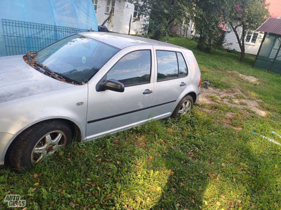 Volkswagen Golf 1998 Trakai, ar dzinēja tilpumu 1.40 L un nobraukumu 174 tūkst. km par 280 €, foto 1 vietnē AUTOMOTO.COM.LV