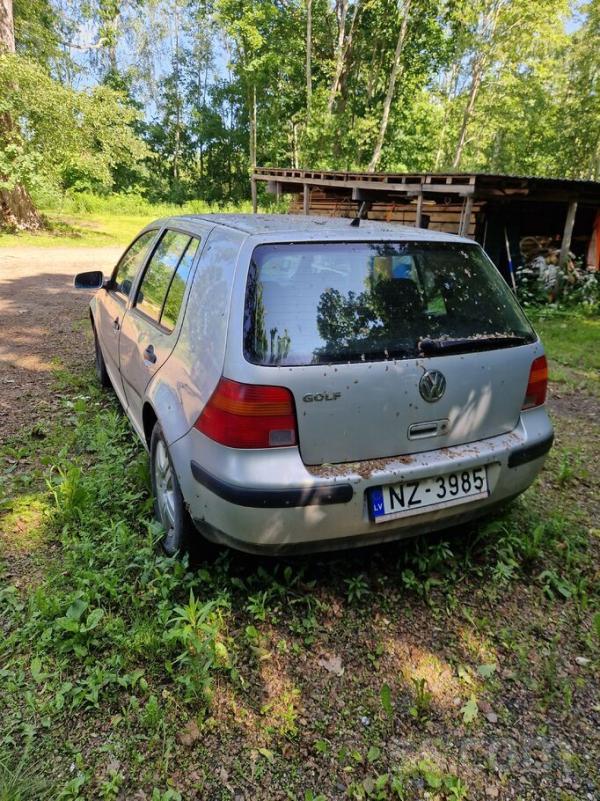Volkswagen Golf 1999 Limbaži, ar dzinēja tilpumu 1.40 L un nobraukumu 292 tūkst. km par 600 €, foto 3 vietnē AUTOMOTO.COM.LV