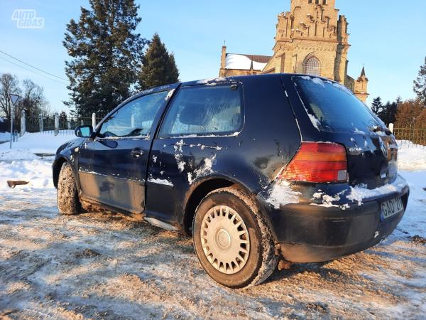 Volkswagen Golf 1999 Viļņa, ar dzinēja tilpumu 1.90 L un nobraukumu 289 tūkst. km par 360 €, foto 5 vietnē AUTOMOTO.COM.LV