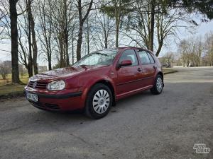 Volkswagen Golf 1999 in Radviliskis, with an engine capacity of 1.60 L and mileage of 328 thousand km for 1050 €, photo 6 on AUTOMOTO.COM.LV