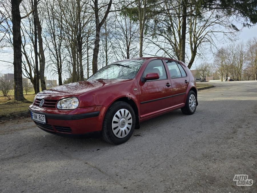 Volkswagen Golf 1999 in Radviliskis, with an engine capacity of 1.60 L and mileage of 328 thousand km for 1050 €, photo 6 on AUTOMOTO.COM.LV