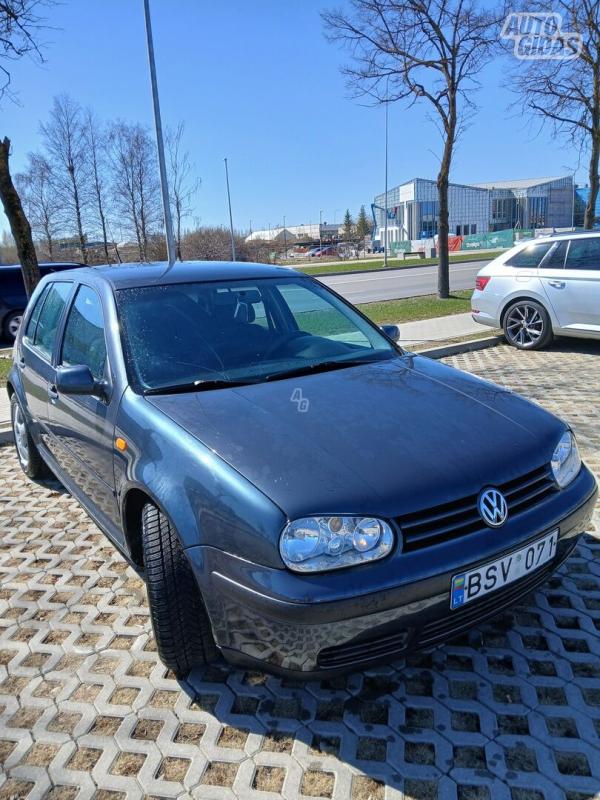 Volkswagen Golf 1999 in Siauliai, with an engine capacity of 1.40 L and mileage of 239 thousand km for 650 €, photo 1 on AUTOMOTO.COM.LV