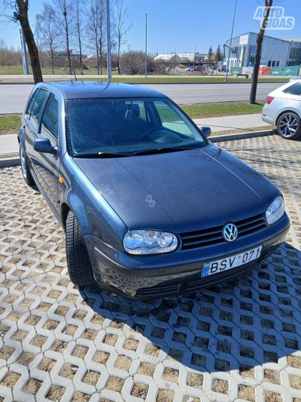 Volkswagen Golf 1999 in Siauliai, with an engine capacity of 1.40 L and mileage of 239 thousand km for 650 €, photo 7 on AUTOMOTO.COM.LV