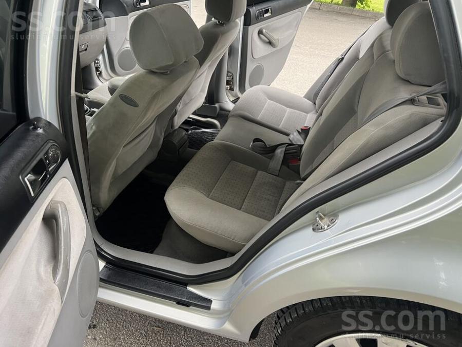 Volkswagen Golf 1999 Rēzekne, ar dzinēja tilpumu 1.90 L un nobraukumu 293 tūkst. km par 2050 €, foto 13 vietnē AUTOMOTO.COM.LV