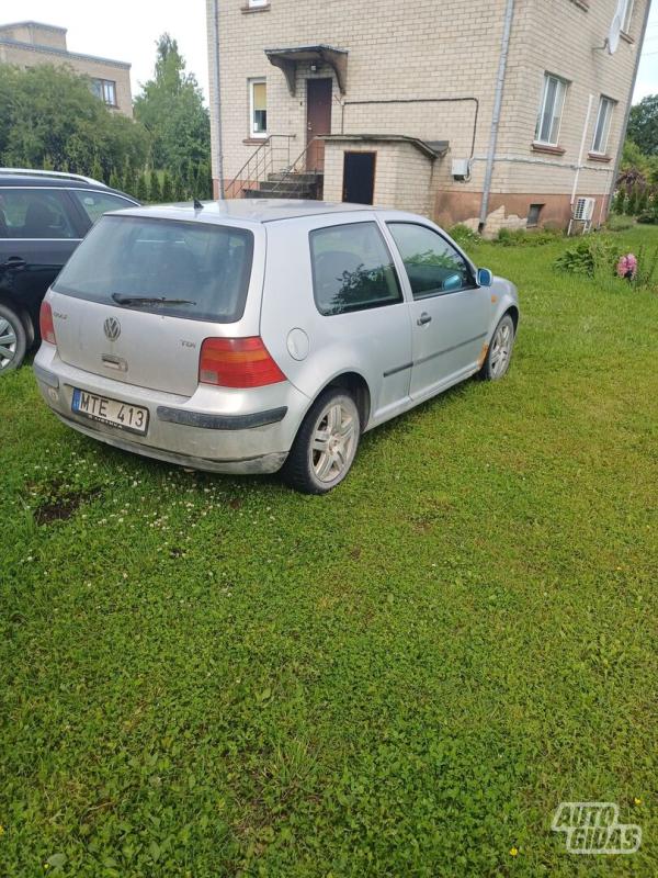 Volkswagen Golf 1999 Viļņa, ar dzinēja tilpumu 1.90 L un nobraukumu 467 tūkst. km par 800 €, foto 3 vietnē AUTOMOTO.COM.LV