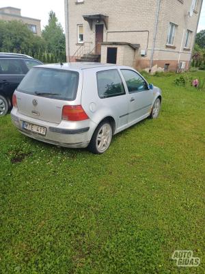 Volkswagen Golf 1999 Viļņa, ar dzinēja tilpumu 1.90 L un nobraukumu 467 tūkst. km par 800 €, foto 4 vietnē AUTOMOTO.COM.LV
