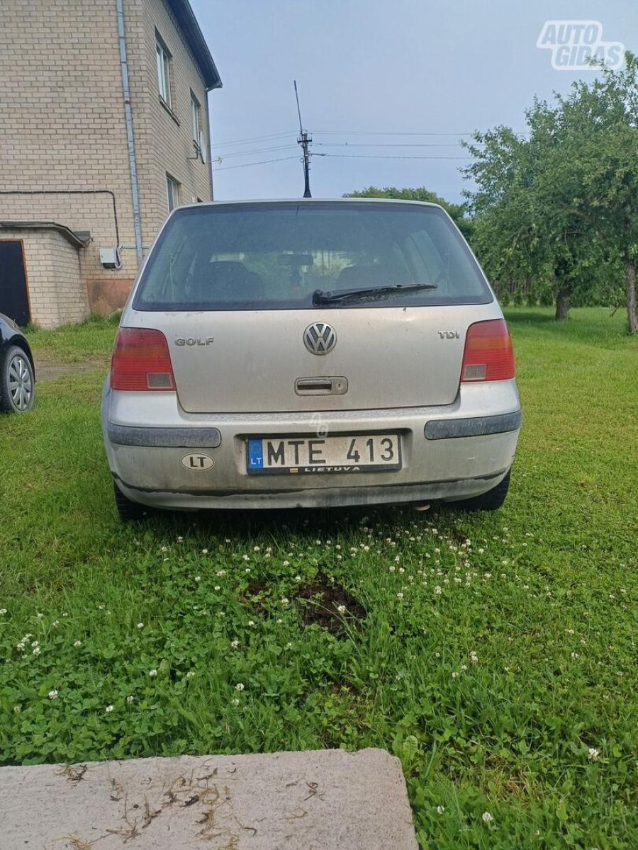 Volkswagen Golf 1999 Viļņa, ar dzinēja tilpumu 1.90 L un nobraukumu 467 tūkst. km par 800 €, foto 6 vietnē AUTOMOTO.COM.LV