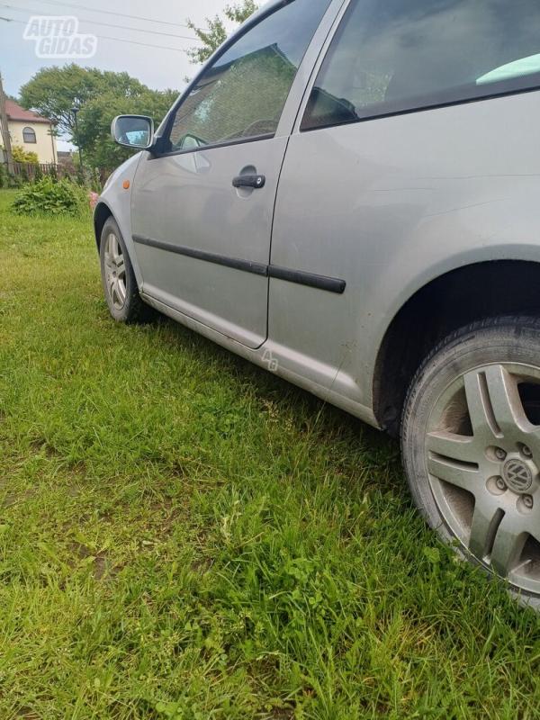 Volkswagen Golf 1999 Viļņa, ar dzinēja tilpumu 1.90 L un nobraukumu 467 tūkst. km par 800 €, foto 8 vietnē AUTOMOTO.COM.LV