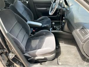 Volkswagen Golf 1999 in Kaunas, with an engine capacity of 1.60 L and mileage of 284 thousand km for 999 €, photo 9 on AUTOMOTO.COM.LV