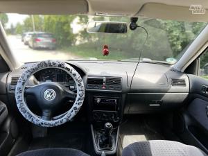 Volkswagen Golf 1999 in Kaunas, with an engine capacity of 1.60 L and mileage of 284 thousand km for 999 €, photo 12 on AUTOMOTO.COM.LV