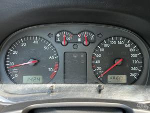 Volkswagen Golf 1999 in Kaunas, with an engine capacity of 1.60 L and mileage of 284 thousand km for 999 €, photo 14 on AUTOMOTO.COM.LV