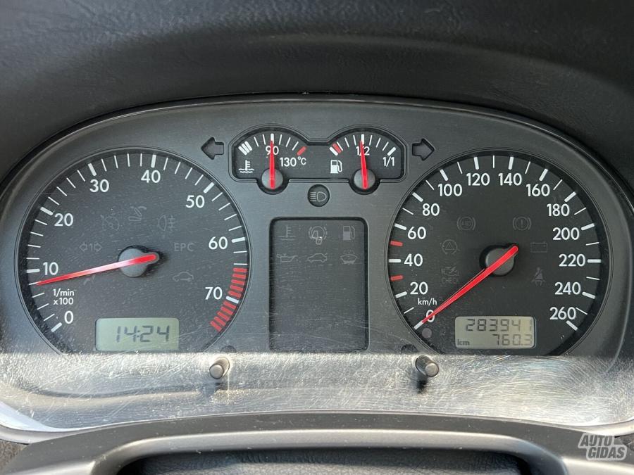 Volkswagen Golf 1999 in Kaunas, with an engine capacity of 1.60 L and mileage of 284 thousand km for 999 €, photo 14 on AUTOMOTO.COM.LV