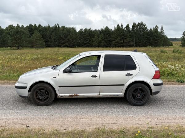 Volkswagen Golf 1999 Klaipėda, ar dzinēja tilpumu 1.60 L un nobraukumu 412 tūkst. km par 499 €, foto 2 vietnē AUTOMOTO.COM.LV