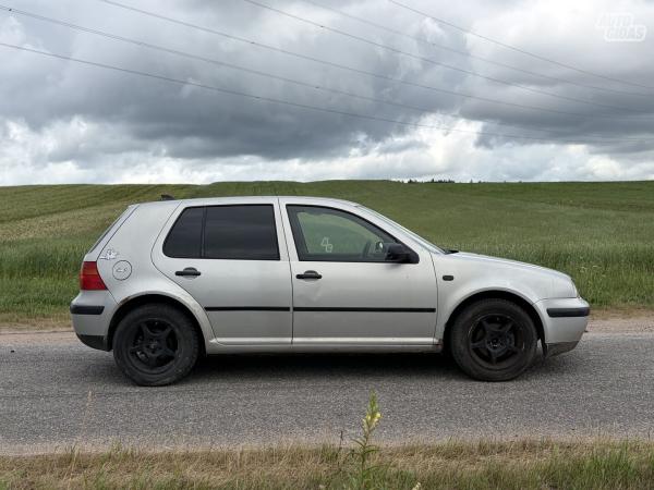 Volkswagen Golf 1999 Klaipėda, ar dzinēja tilpumu 1.60 L un nobraukumu 412 tūkst. km par 499 €, foto 6 vietnē AUTOMOTO.COM.LV