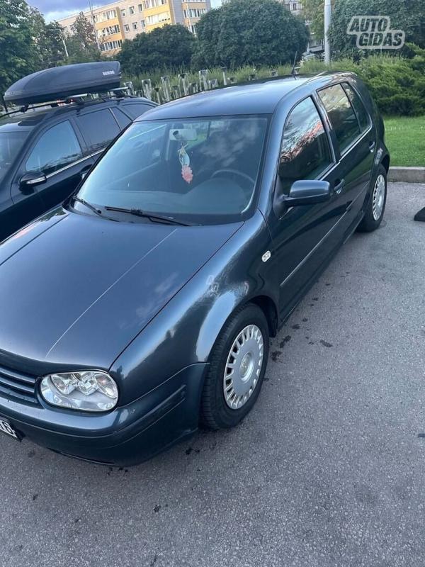 Volkswagen Golf 1999 Viļņa, ar dzinēja tilpumu 1.90 L un nobraukumu 230 tūkst. km par 1500 €, foto 2 vietnē AUTOMOTO.COM.LV