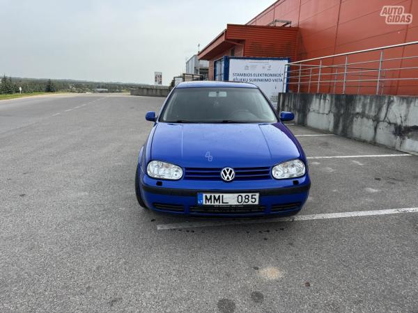 Volkswagen Golf 1999 in Panevezys on AUTOMOTO.COM.LV Volkswagen Golf 1999 in Panevezys, with an engine capacity of 1.90 L and mileage of 420 thousand km for 1000 €, photo 4 on AUTOMOTO.COM.LV