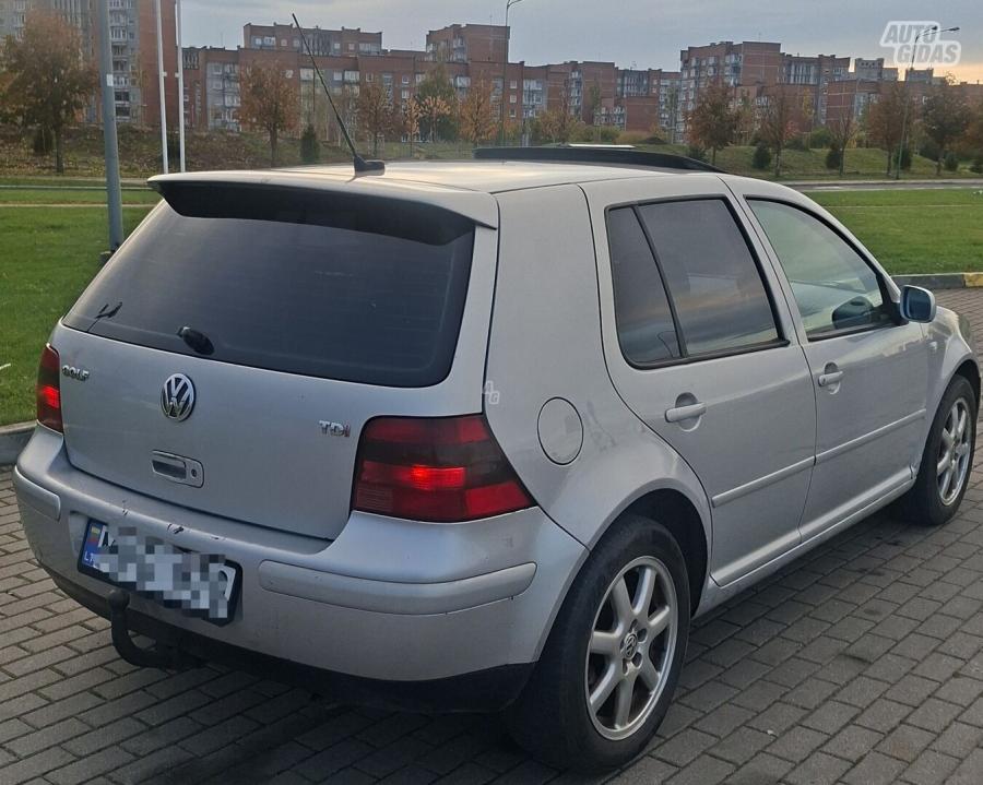 Volkswagen Golf 1999 in Klaipeda, with an engine capacity of 1.90 L and mileage of 389 thousand km for 950 €, photo 4 on AUTOMOTO.COM.LV