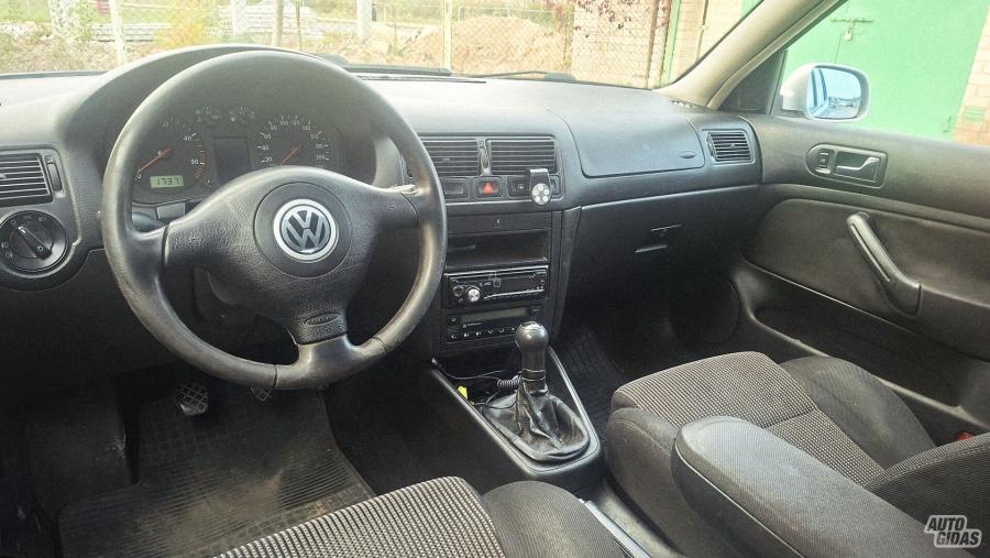 Volkswagen Golf 1999 in Klaipeda, with an engine capacity of 1.90 L and mileage of 389 thousand km for 950 €, photo 6 on AUTOMOTO.COM.LV