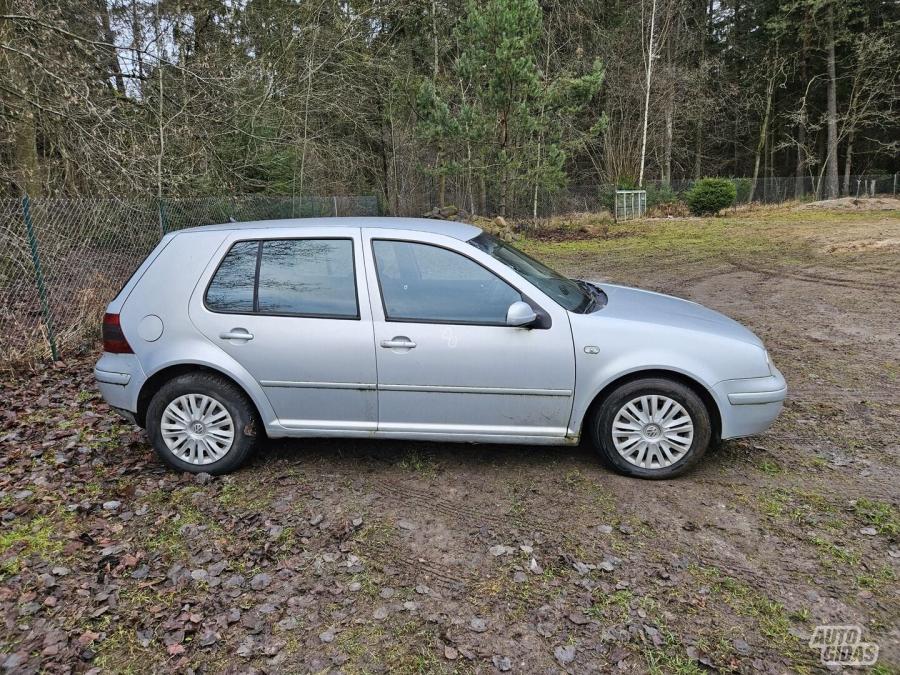 Volkswagen Golf 2000 Prienai, ar dzinēja tilpumu 1.90 L un nobraukumu 350 tūkst. km par 500 €, foto 7 vietnē AUTOMOTO.COM.LV