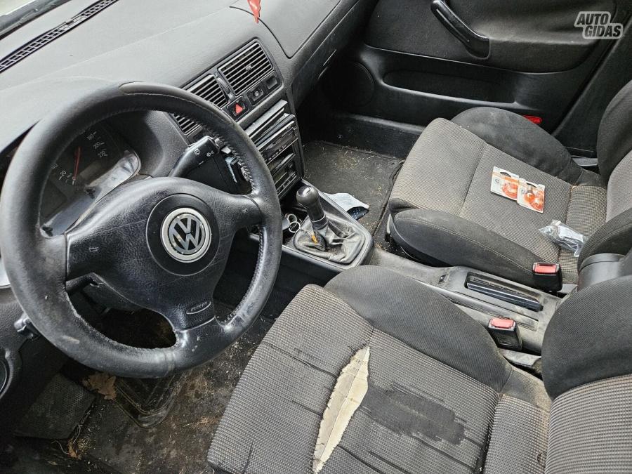 Volkswagen Golf 2000 in Prienai, with an engine capacity of 1.90 L and mileage of 342 thousand km for 444 €, photo 7 on AUTOMOTO.COM.LV