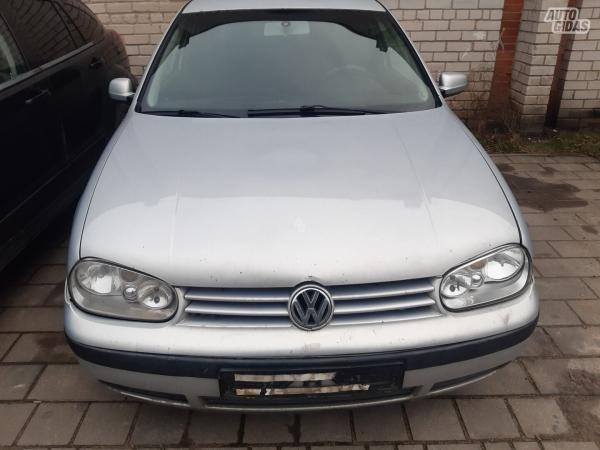 Volkswagen Golf 2000 Kauņa, ar dzinēja tilpumu 1.90 L un nobraukumu 250 tūkst. km par 260 €, foto 2 vietnē AUTOMOTO.COM.LV