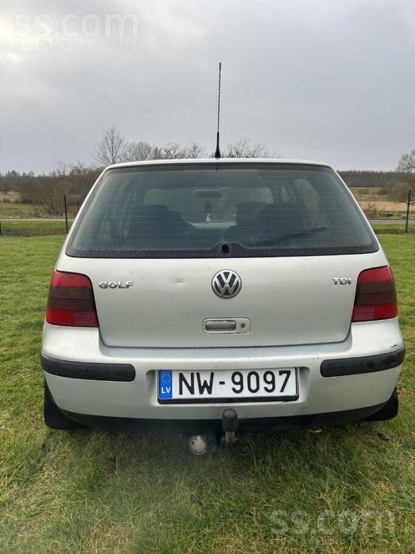 Volkswagen Golf 2000 in Preili, with an engine capacity of 1.90 L and mileage of 192 thousand km for 1550 €, photo 3 on AUTOMOTO.COM.LV