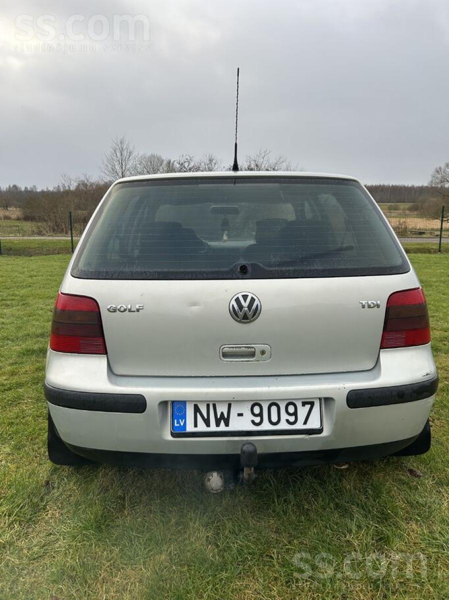 Volkswagen Golf 2000 in Preili, with an engine capacity of 1.90 L and mileage of 192 thousand km for 1550 €, photo 3 on AUTOMOTO.COM.LV