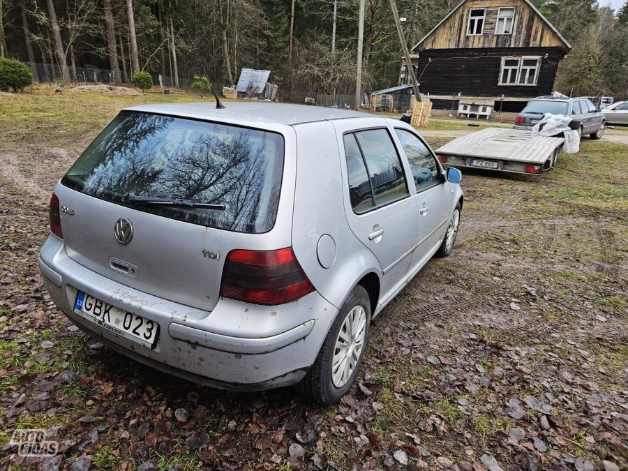 Volkswagen Golf 2000 Prienai, ar dzinēja tilpumu 1.90 L un nobraukumu 350 tūkst. km par 400 €, foto 5 vietnē AUTOMOTO.COM.LV