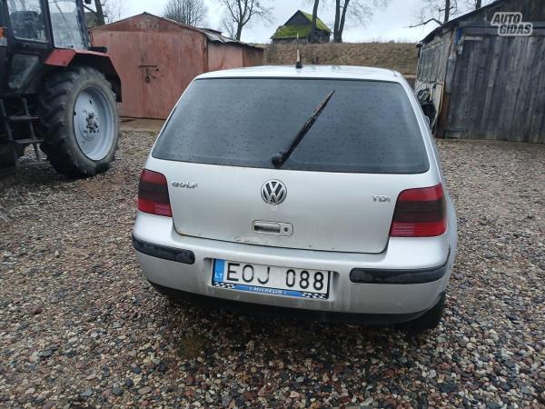 Volkswagen Golf 2000 in Jonava, with an engine capacity of 1.90 L and mileage of 400 thousand km for 950 €, photo 4 on AUTOMOTO.COM.LV