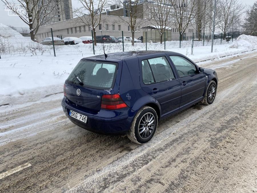 Volkswagen Golf 2000 in Vilnius, with an engine capacity of 1.60 L and mileage of 200 thousand km for 460 €, photo 2 on AUTOMOTO.COM.LV