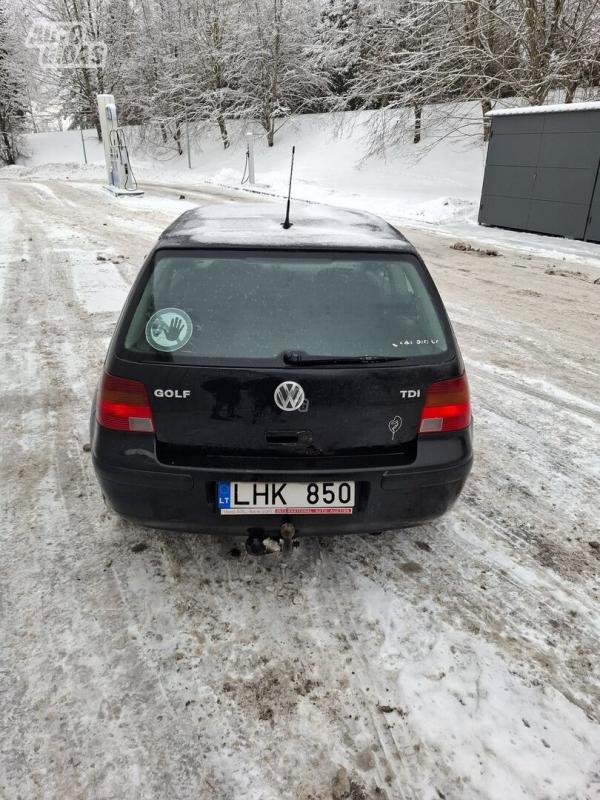 Volkswagen Golf 2000 Alīta, ar dzinēja tilpumu 1.90 L un nobraukumu 222 tūkst. km par 800 €, foto 5 vietnē AUTOMOTO.COM.LV