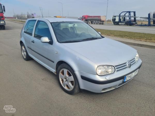 Volkswagen Golf 2000 Klaipėda, ar dzinēja tilpumu 1.90 L un nobraukumu 497 tūkst. km par 450 €, foto 1 vietnē AUTOMOTO.COM.LV