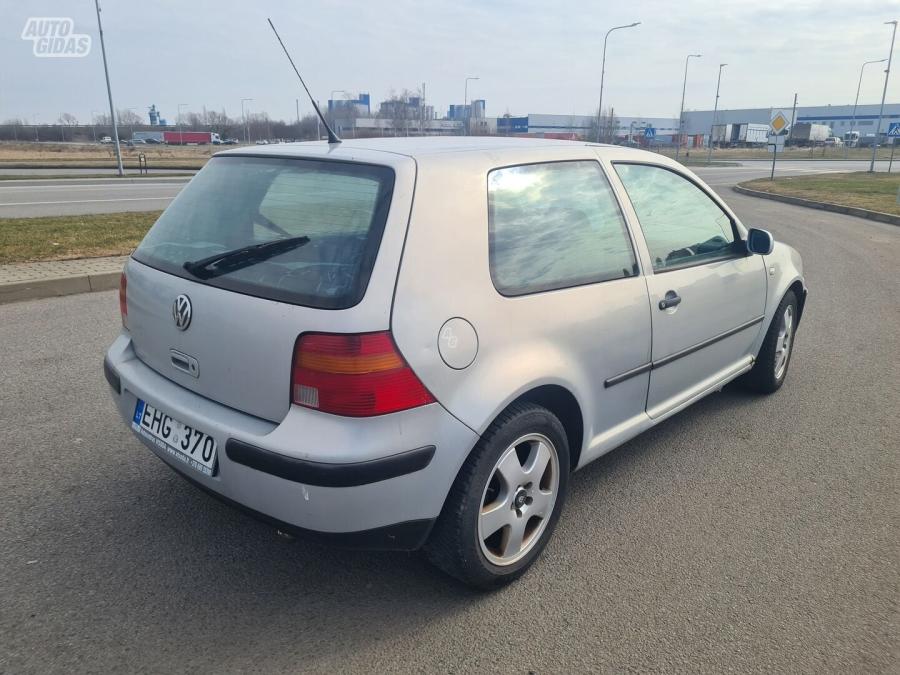 Volkswagen Golf 2000 Klaipėda, ar dzinēja tilpumu 1.90 L un nobraukumu 497 tūkst. km par 450 €, foto 2 vietnē AUTOMOTO.COM.LV
