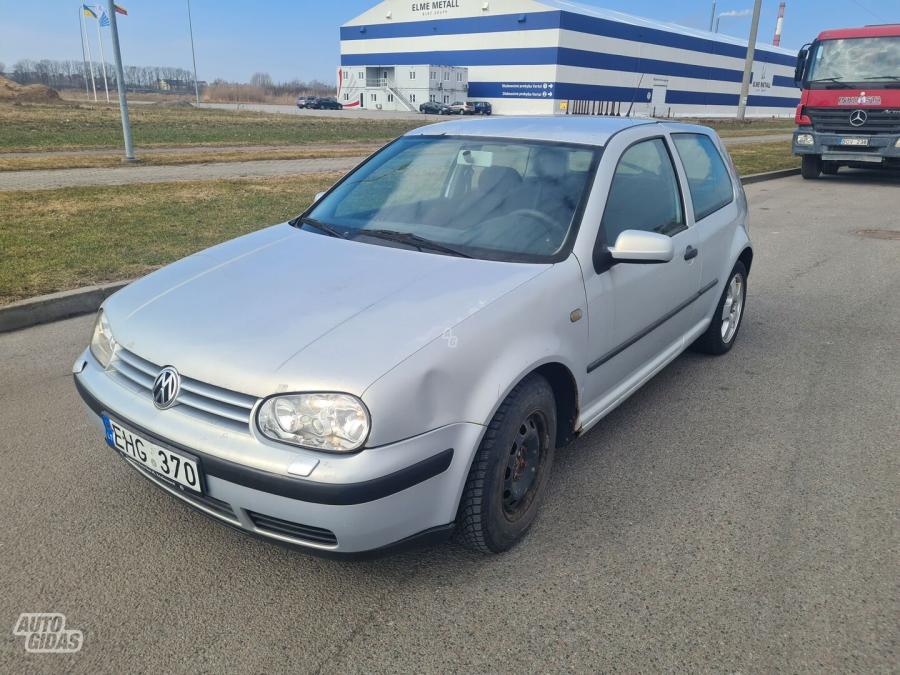 Volkswagen Golf 2000 Klaipėda, ar dzinēja tilpumu 1.90 L un nobraukumu 497 tūkst. km par 450 €, foto 4 vietnē AUTOMOTO.COM.LV