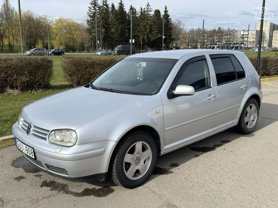 Volkswagen Golf 2000 in Kaunas, with an engine capacity of 1.90 L and mileage of 297 thousand km for 1350 €, photo 1 on AUTOMOTO.COM.LV
