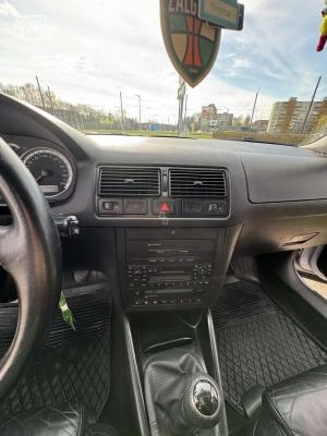 Volkswagen Golf 2000 in Kaunas, with an engine capacity of 1.90 L and mileage of 297 thousand km for 1350 €, photo 7 on AUTOMOTO.COM.LV