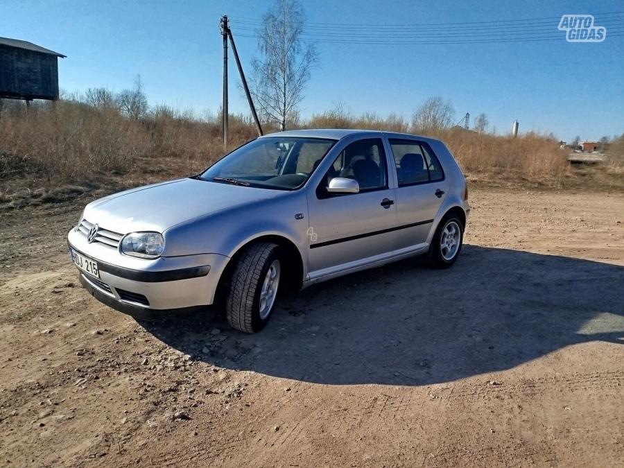 Volkswagen Golf 2000 Pakruojis, ar dzinēja tilpumu 1.90 L un nobraukumu 345 tūkst. km par 700 €, foto 1 vietnē AUTOMOTO.COM.LV