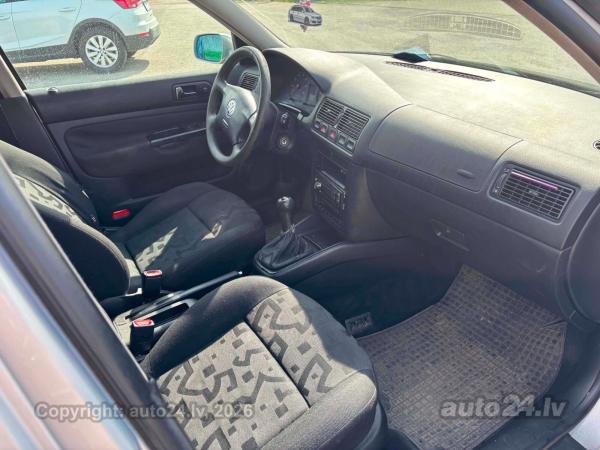 Фольксваген Гольф 2000 в Нарва, объемом двигателя 1.60 л и пробегом 230 тыс. км за 499 €, фото 4 на AUTOMOTO.COM.LV