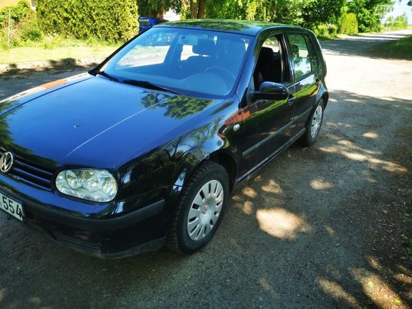 Volkswagen Golf 2000 in Ukmerge, with an engine capacity of 1.40 L and mileage of 25 thousand km for 525 €, photo 2 on AUTOMOTO.COM.LV