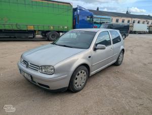 Volkswagen Golf 2000 Kauņa, ar dzinēja tilpumu 1.90 L un nobraukumu 300 tūkst. km par 550 €, foto  vietnē AUTOMOTO.COM.LV