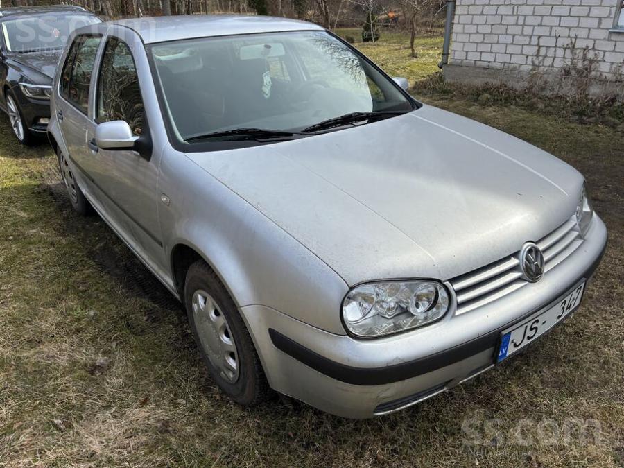 Volkswagen Golf 2000 in Liepaja, with an engine capacity of 1.40 L and mileage of 185 thousand km for 1550 €, photo 4 on AUTOMOTO.COM.LV