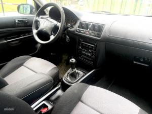 Volkswagen Golf 2000 Tallina, ar dzinēja tilpumu 1.60 L un nobraukumu 321 tūkst. km par 1399 €, foto 24 vietnē AUTOMOTO.COM.LV