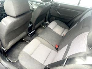 Volkswagen Golf 2000 Tallina, ar dzinēja tilpumu 1.60 L un nobraukumu 321 tūkst. km par 1399 €, foto 26 vietnē AUTOMOTO.COM.LV