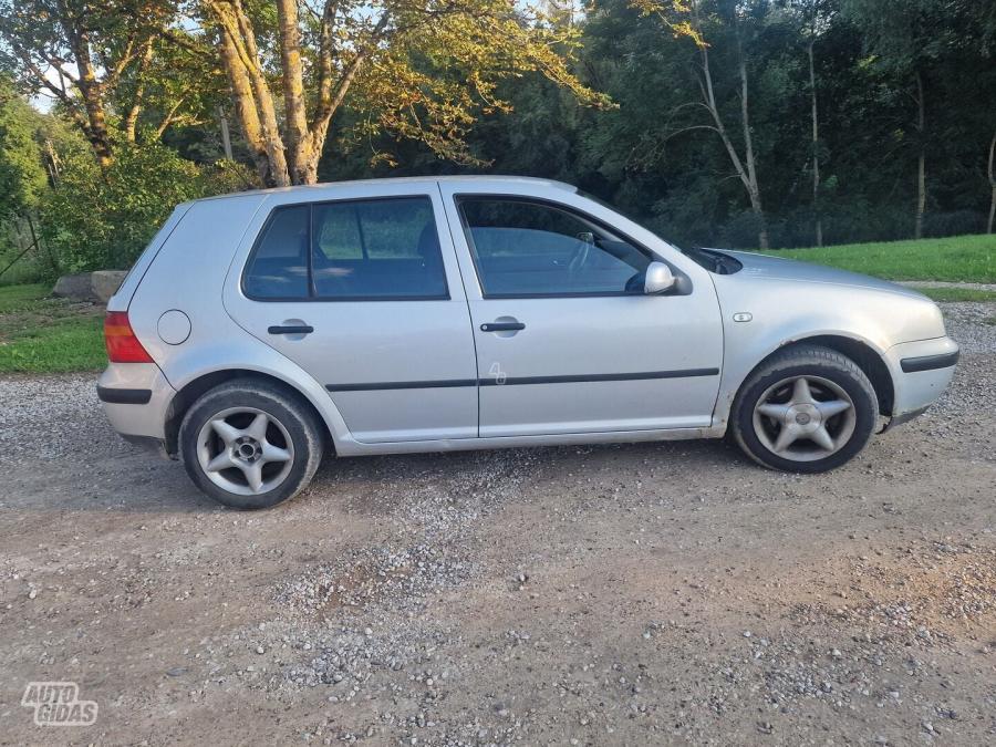 Volkswagen Golf 2000 in Anyksciai, with an engine capacity of 1.90 L and mileage of 328 thousand km for 599 €, photo 6 on AUTOMOTO.COM.LV