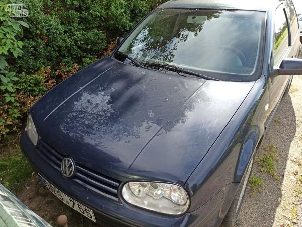 Volkswagen Golf 2000 in Vilnius, with an engine capacity of 1.40 L and mileage of 198 thousand km for 300 €, photo 5 on AUTOMOTO.COM.LV