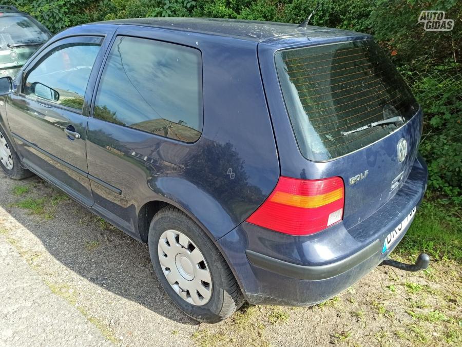 Volkswagen Golf 2000 in Vilnius, with an engine capacity of 1.40 L and mileage of 198 thousand km for 300 €, photo 7 on AUTOMOTO.COM.LV